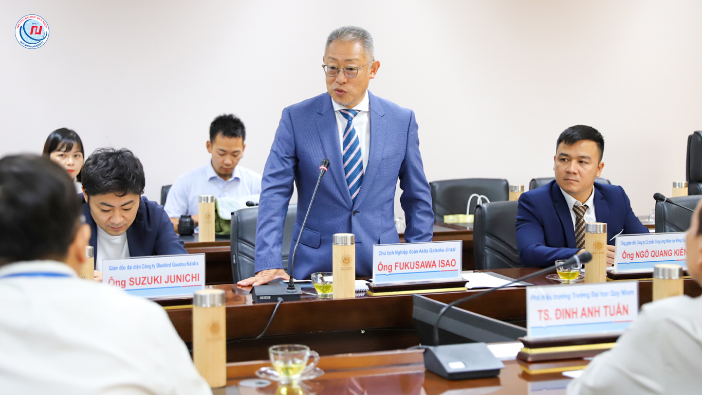 Giảng viên - Viên chức QNU